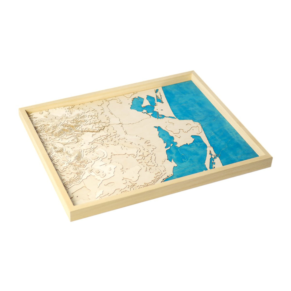 Topographic map of Leucate in wood